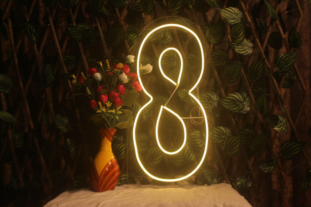 8 Number Neon Sign - Neon Adda Illuminate Your Space with Vibrant Style